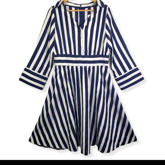 Marina Kaneva | Dresses | Marina Kaneva Womens 4 Navy White Fit Flare ...
